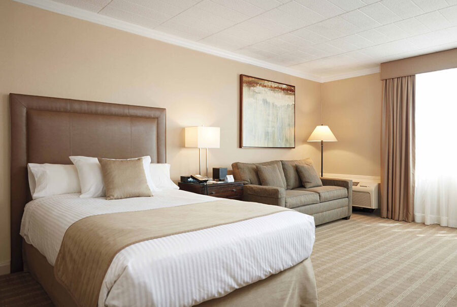 Best hotel in CT - Ethan Allen Hotel